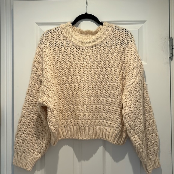 Universal Thread | Sweaters | Universal Thread Cream Chunky Knit ...